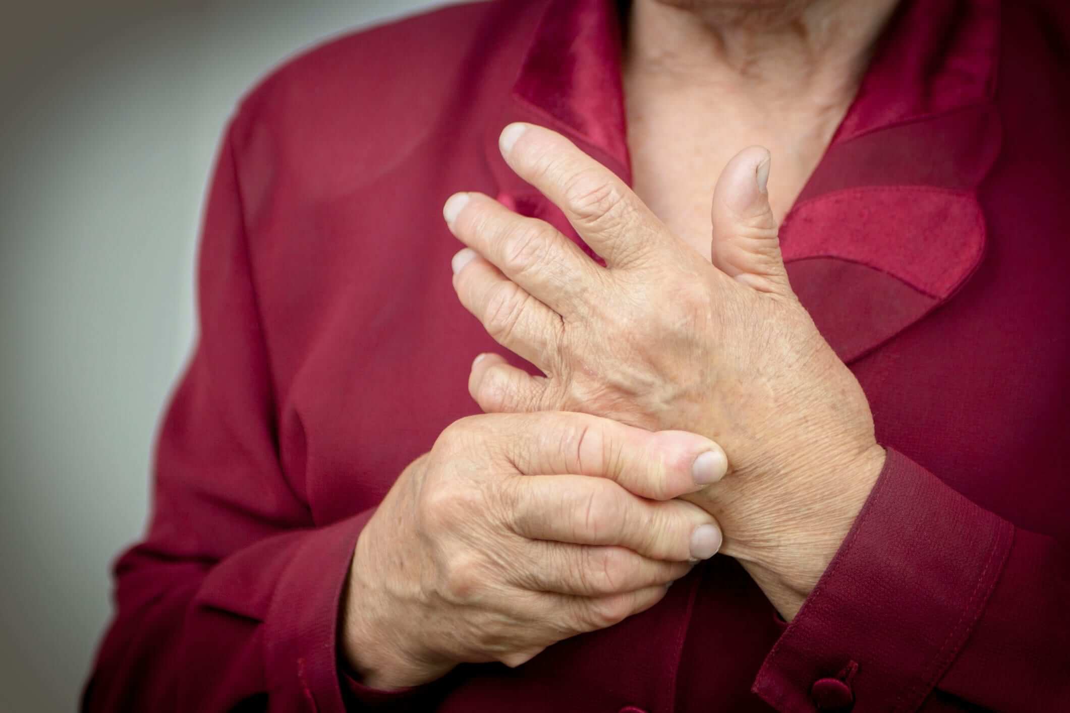 Six Signs Your Hand Problems May Be From Rheumatoid Arthritis